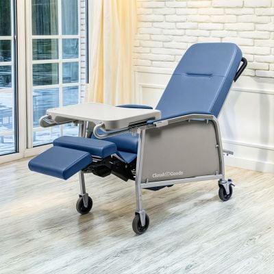 Geri Chair Recliner rental in Disney World - Cloud of Goods